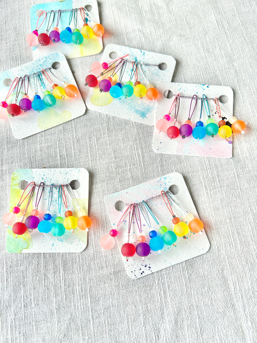 Rainbow Splash Glass Stitch Marker Set – The Yarn Badger
